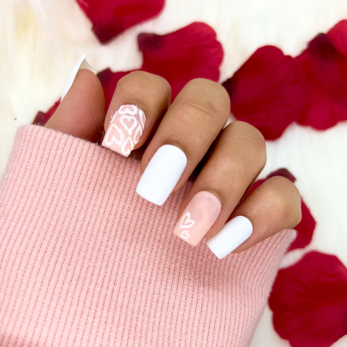 40+ Cute Valentine's Day Nails That You Will Love | Le Chic Street
