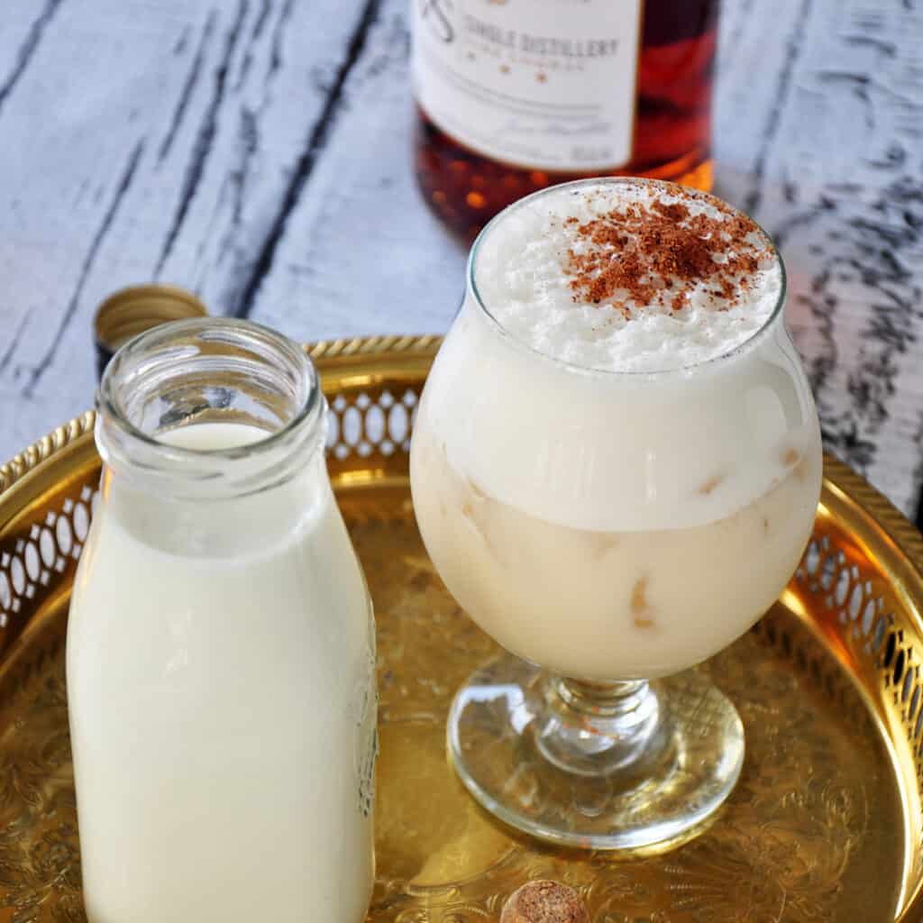 The Best Christmas Rum Drinks To Serve Up Holiday Cheer